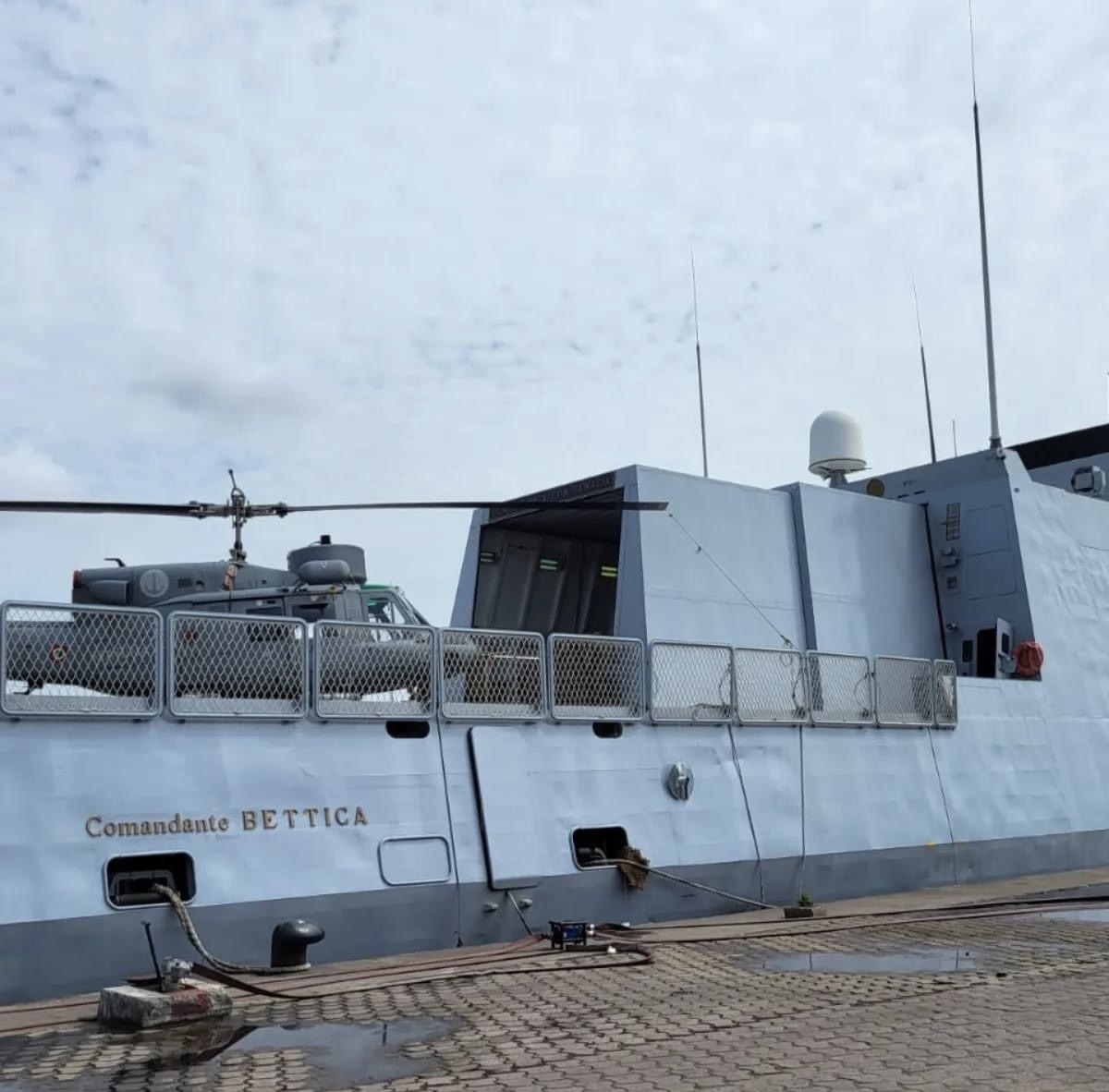 RICEVIMENTO A BORDO DEL PATTUGLIATORE ITALIANO,”Comandante BETTICA ...